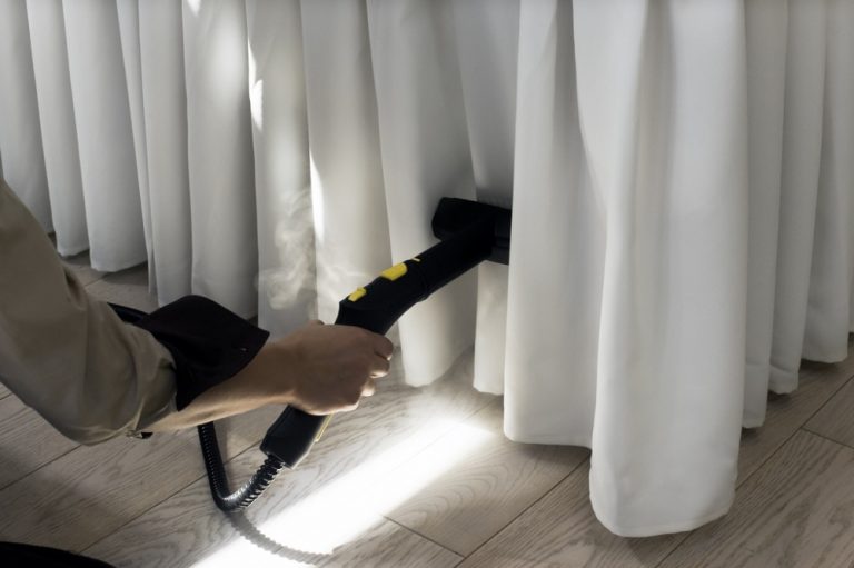 A Handy Guide To Curtain Cleaning At Home