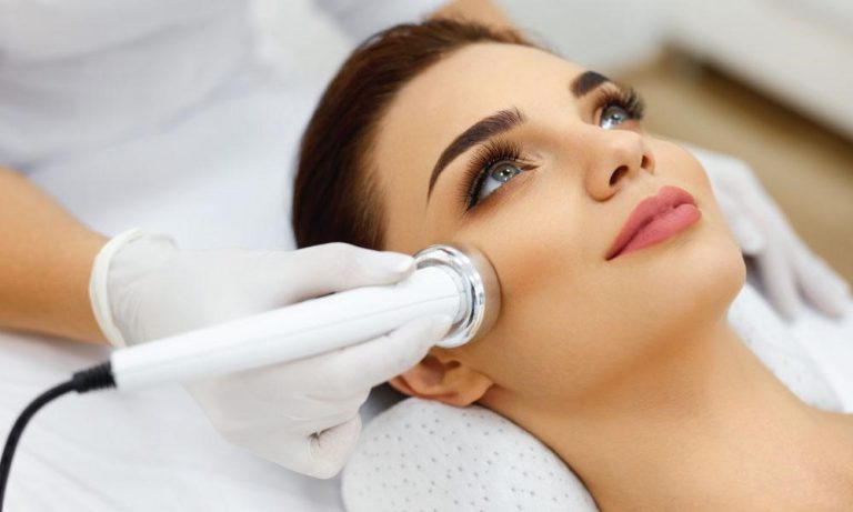 7 Benefits Of Using A High-Frequency Facial Machine