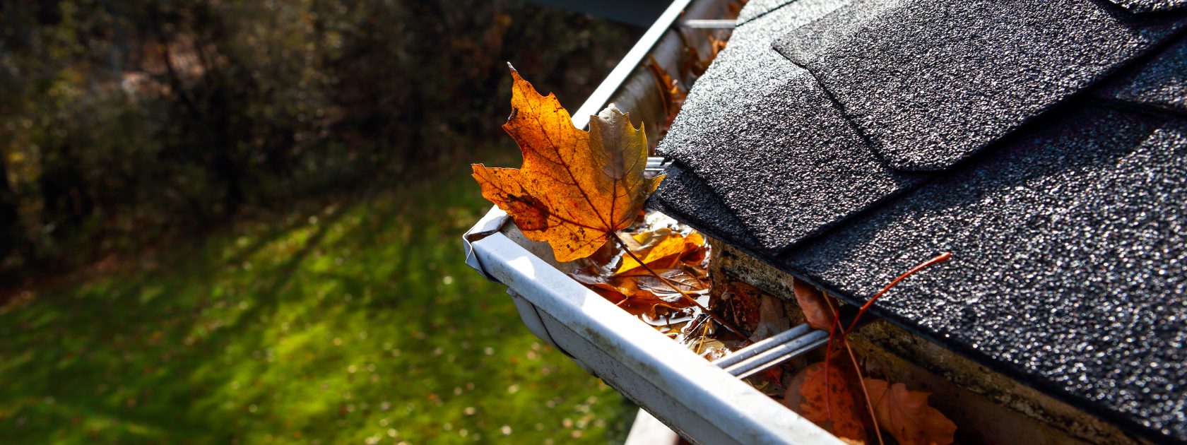5 Signs You Need Gutter Replacement - Blogging Hub