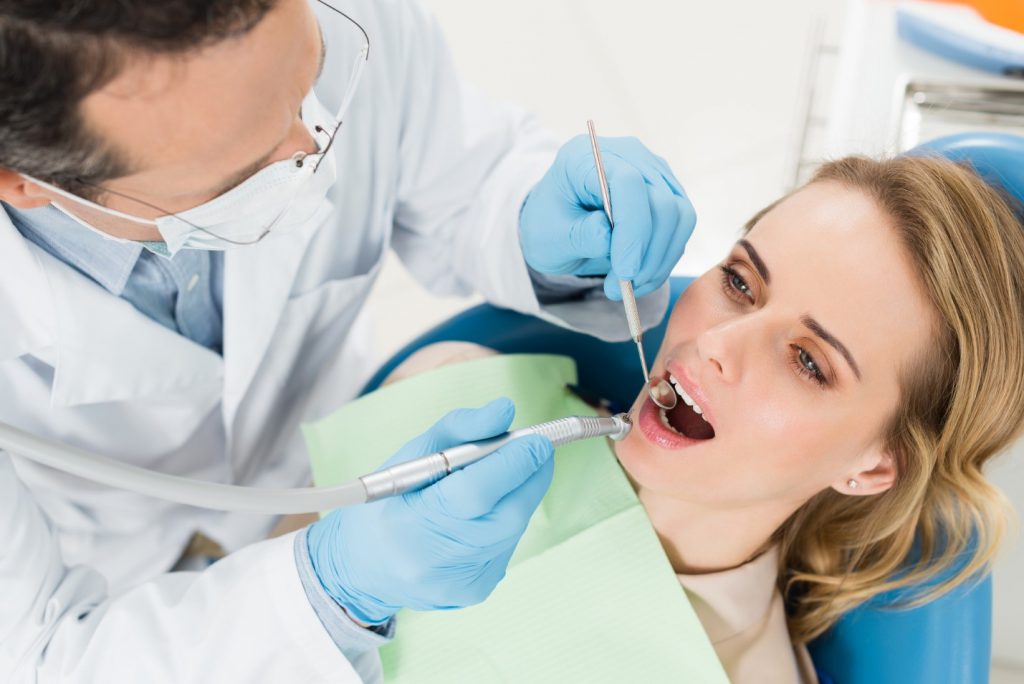 Discovering The Traits Of An Ideal Dentist That Will Make You Smile